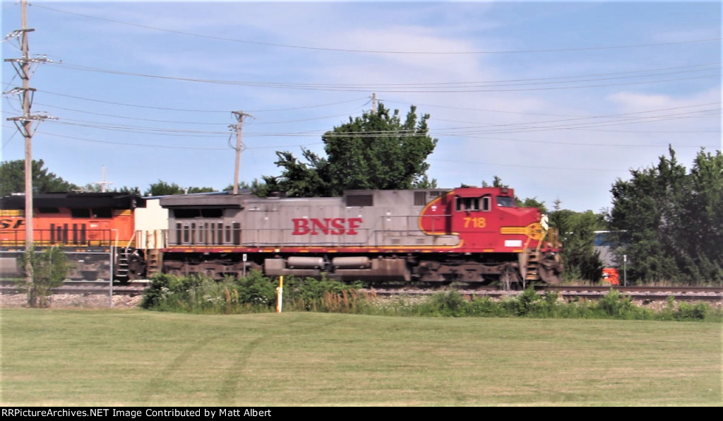 BNSF 718